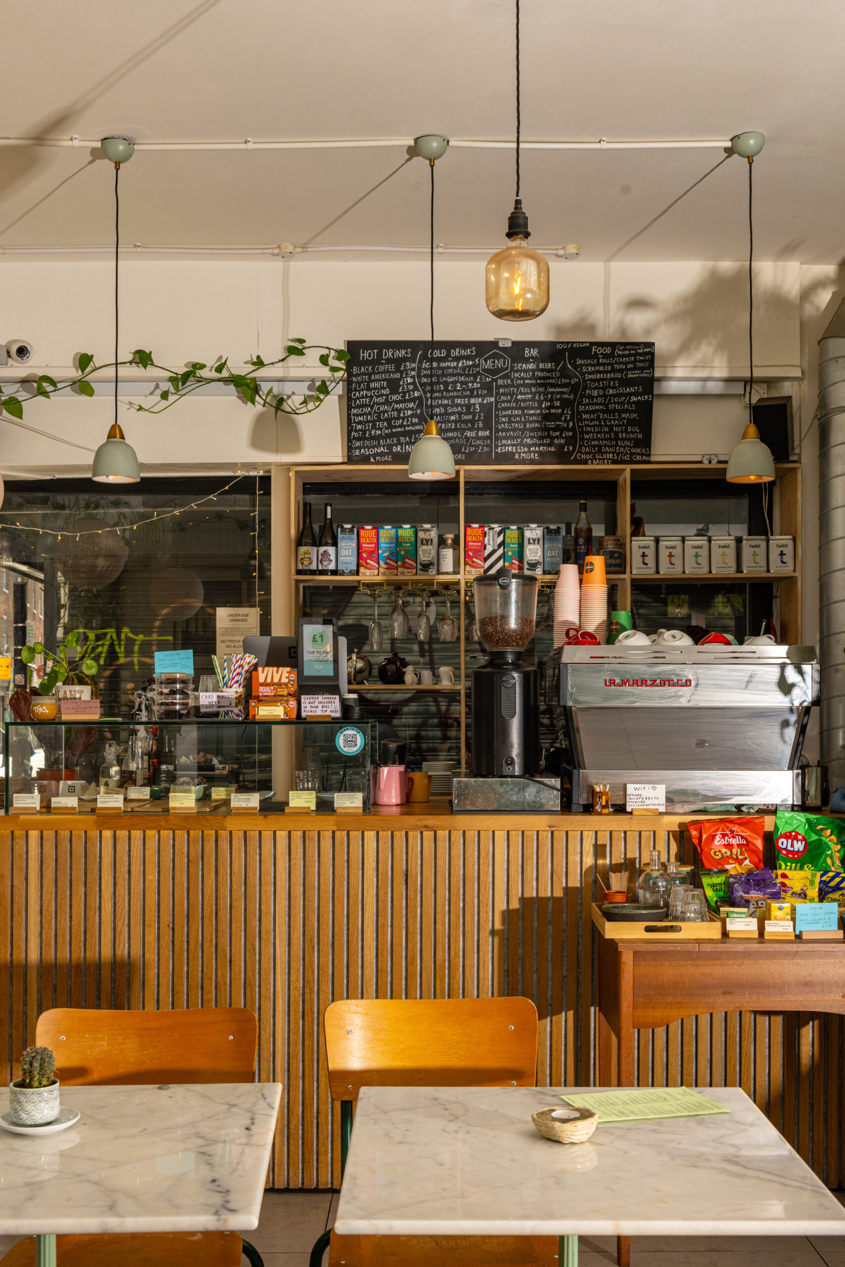 Dauns | Our Vendors | Petticoat Lane